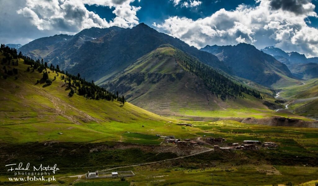 Neelum Valley's Must-See Sights: A Top 10 List | AJKTOURS